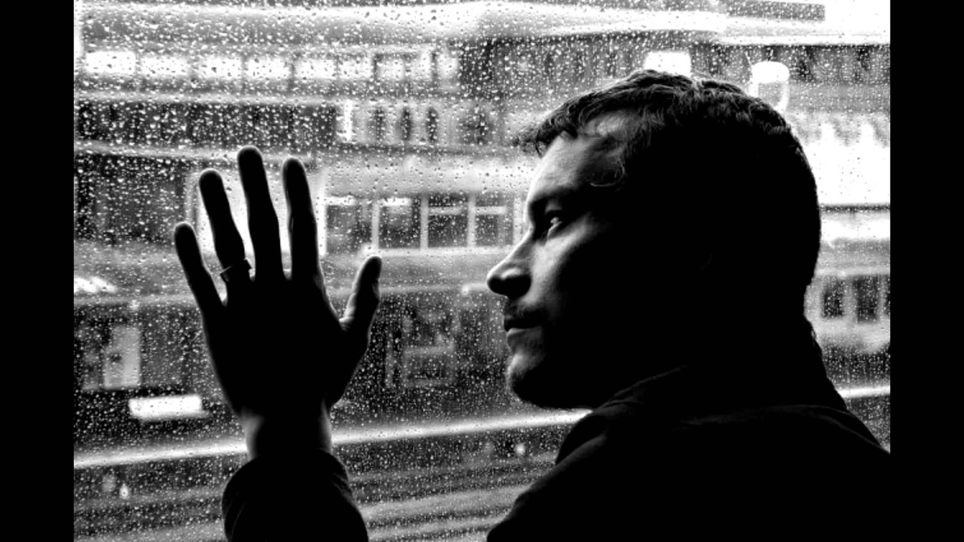 "ЛЮБОВЬ В КАНДАЛАХ..." слова, монтаж Лара Мурр, музыка, исполнение Андрей Митрофанов (акустика)