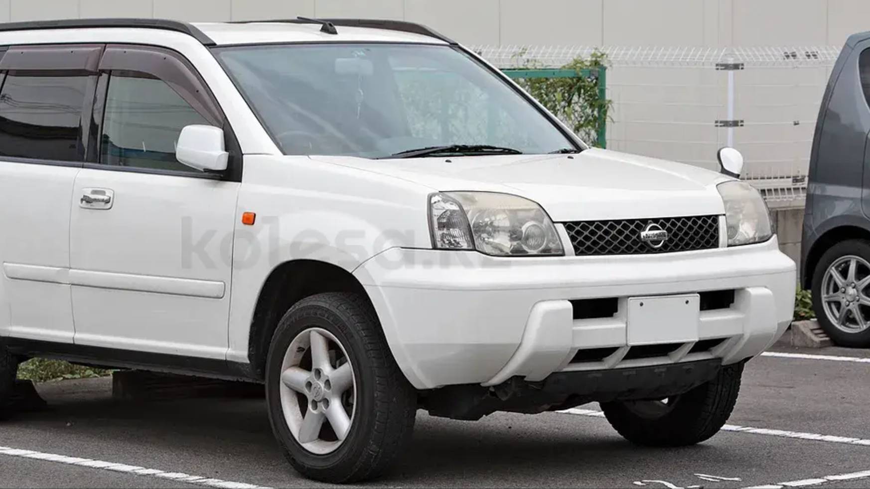 Nissan X-Trail NT30, ремонт после легкого дтп.