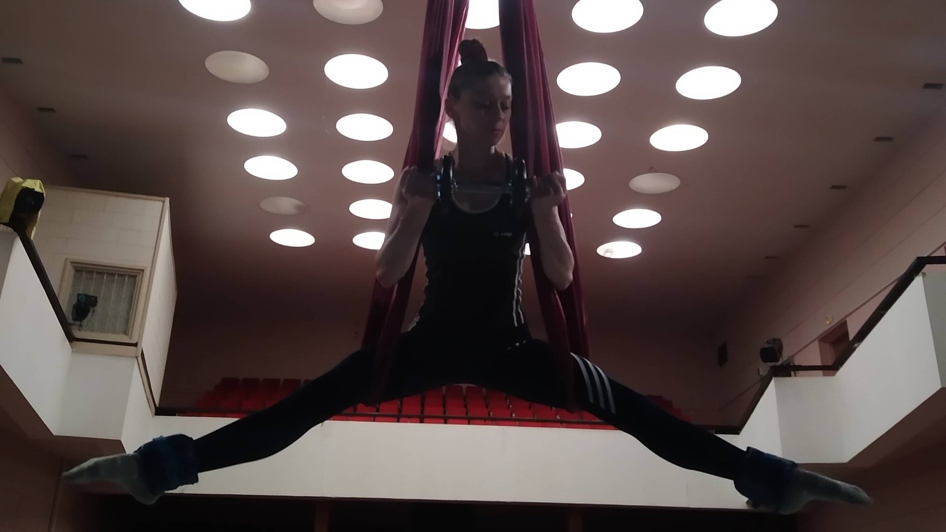 Система №9 Воздушный фитнес: тренировки на  турнике с корд-де-воланом