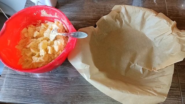 Яблочный пирог или Шарлотка с яблоками.