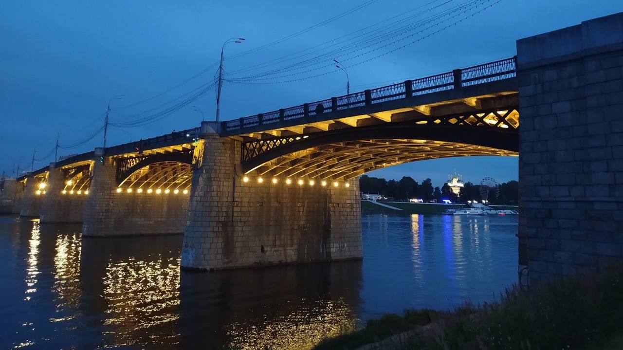 Колыбельная над Тверью. Олег Русских.
