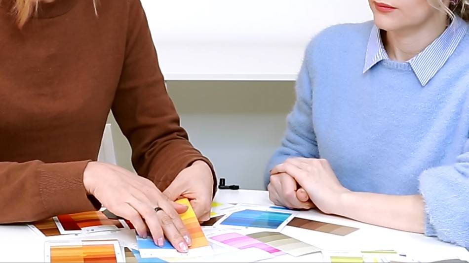 Колористика в работе стилиста, использование цветовых палитр