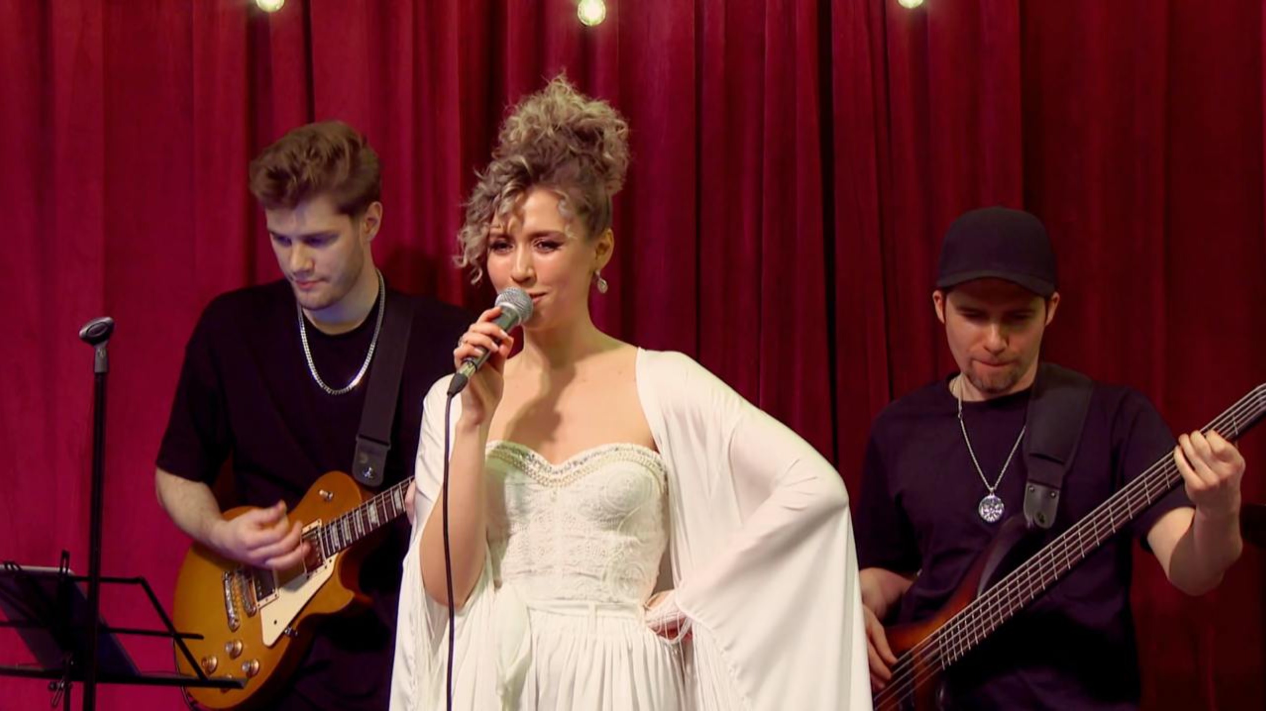 Анна Кадышева - Деревенская (Валентина Толкунова)