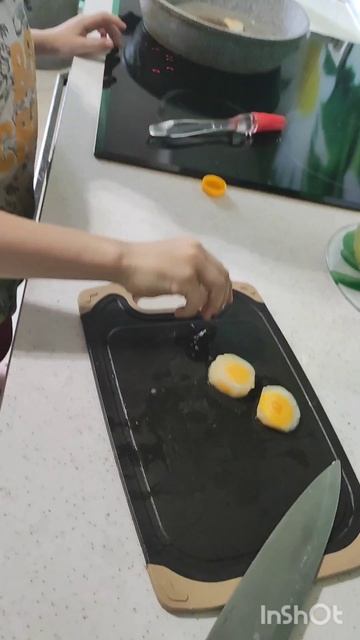 Мини яичницы. Микро яичницы. Как из одного яйца приготовить несколько яичниц