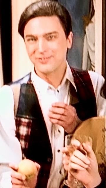 Кого из актёров узнали?