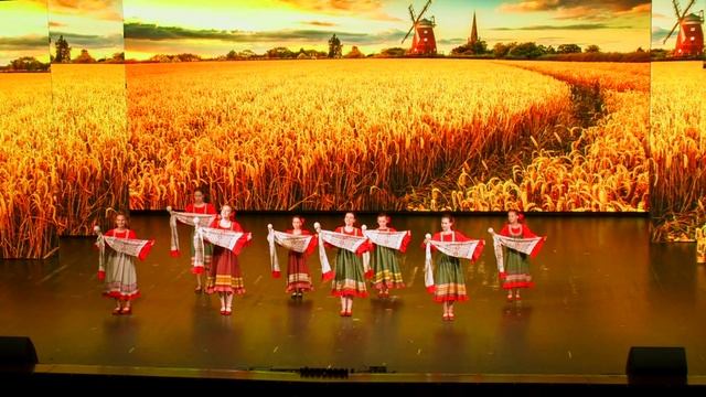 Народный танец. "Хмелёк".