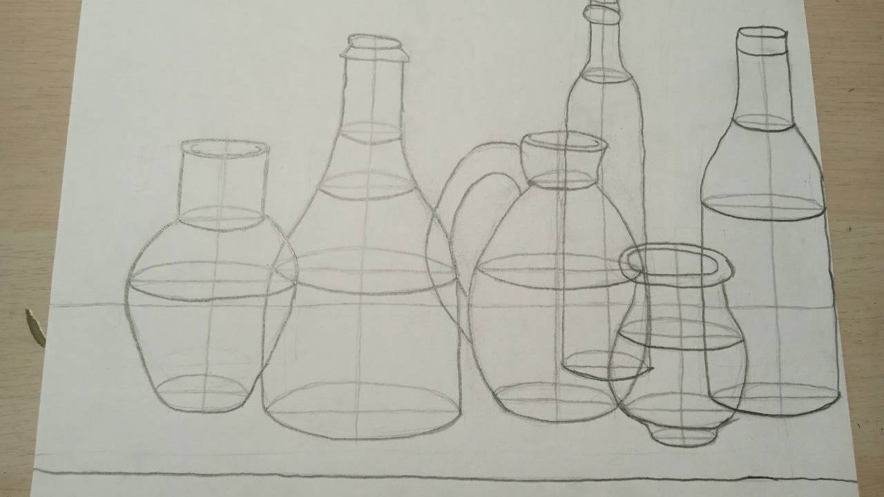 Урок 28. Рисование ваз и бутылок простым карандашом.