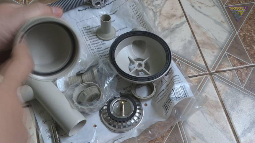 Подробно про сифон с переливом. Самое слабое место, варианты комплектации, порядок замены.