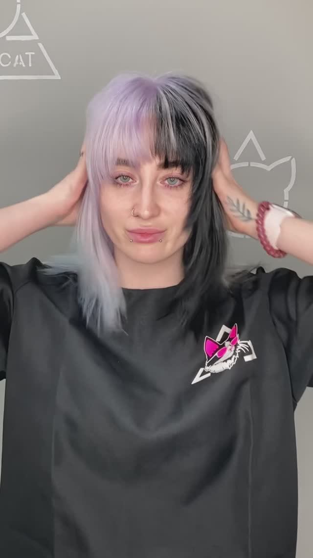 Яркое и необычное сплит-окрашивание!  Гармоничное сочетание светлого и тёмного оттенков