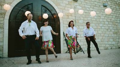 Родители танцуют на свадьбе Дуни и Никиты. Обновленная версия с комментариями 10 лет спустя