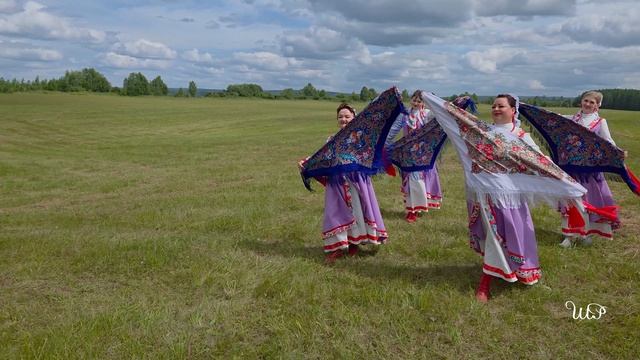 "Русь я люблю  тебя, Русь"   (вок.гр. "Енисейские казачки")