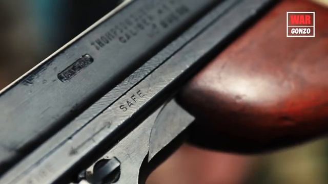 Супермодель стреляет из Томпсона и АПС #ПрошлаяДичь