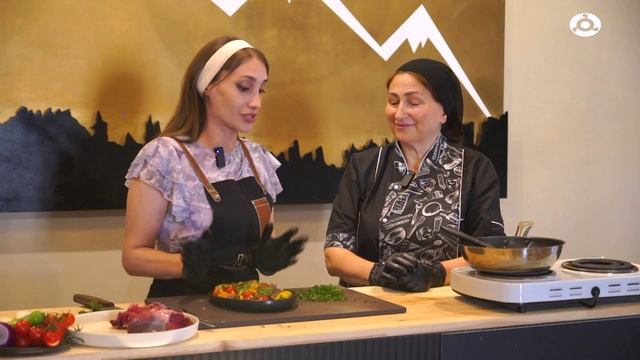 Звёздное меню. Гость программы Дугурхан Хаутиева