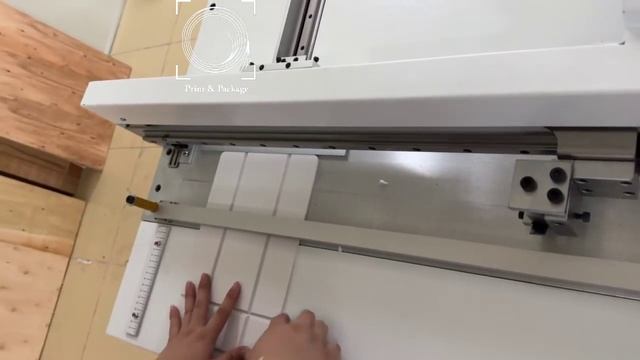 Тестирование электрической машины для резки пазов на ПВХ 4,2 мм