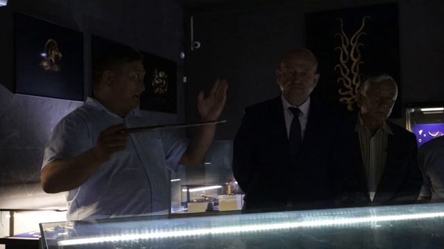 Руководитель регионального МВД с личным составом посетил Национальный музей им. Алдан Маадыр