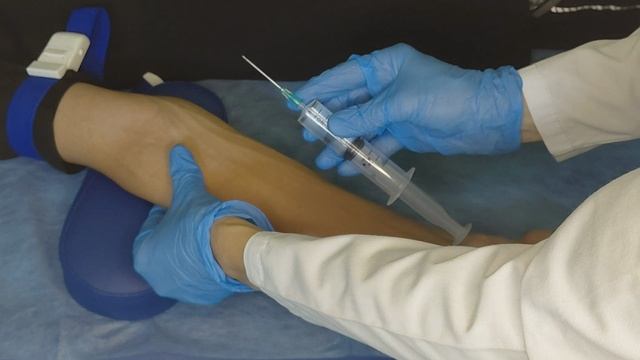 Введение лекарственного препарата внутривенно струйно