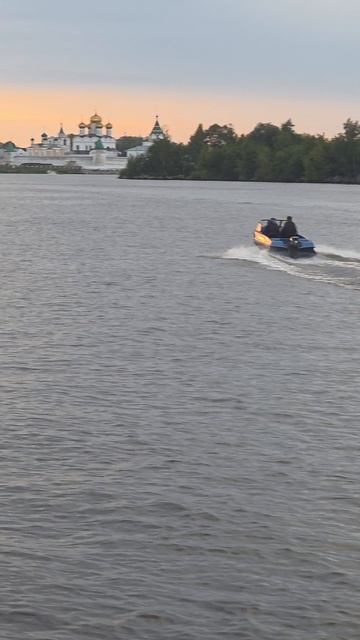 Закат на Волге и Ипатьевский монастырь, Кострома