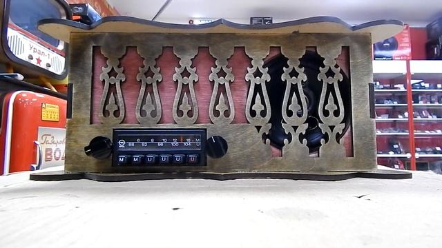 Из старой автомагнитолы