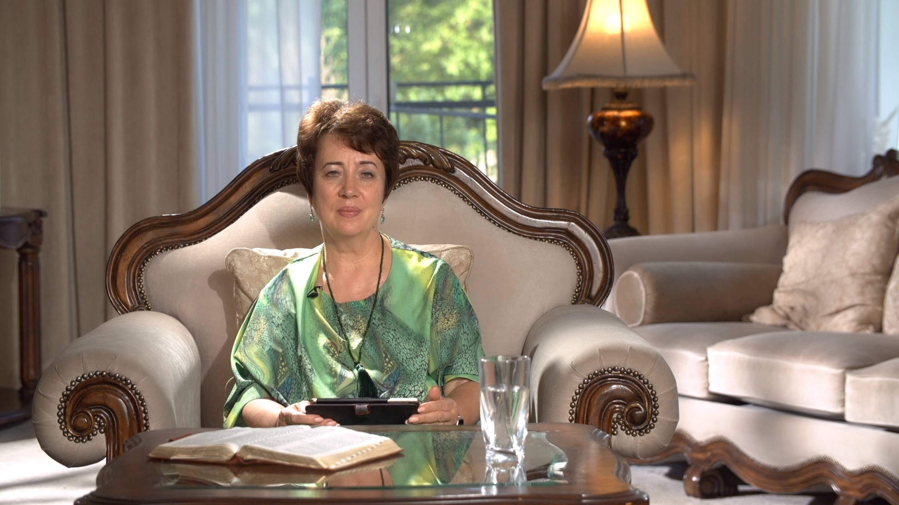 330. Библейский салон. Смысловой перевод. Книга Иова 28:9, 10