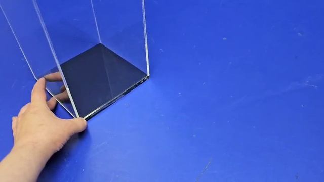 Колпак из оргстекла с основанием