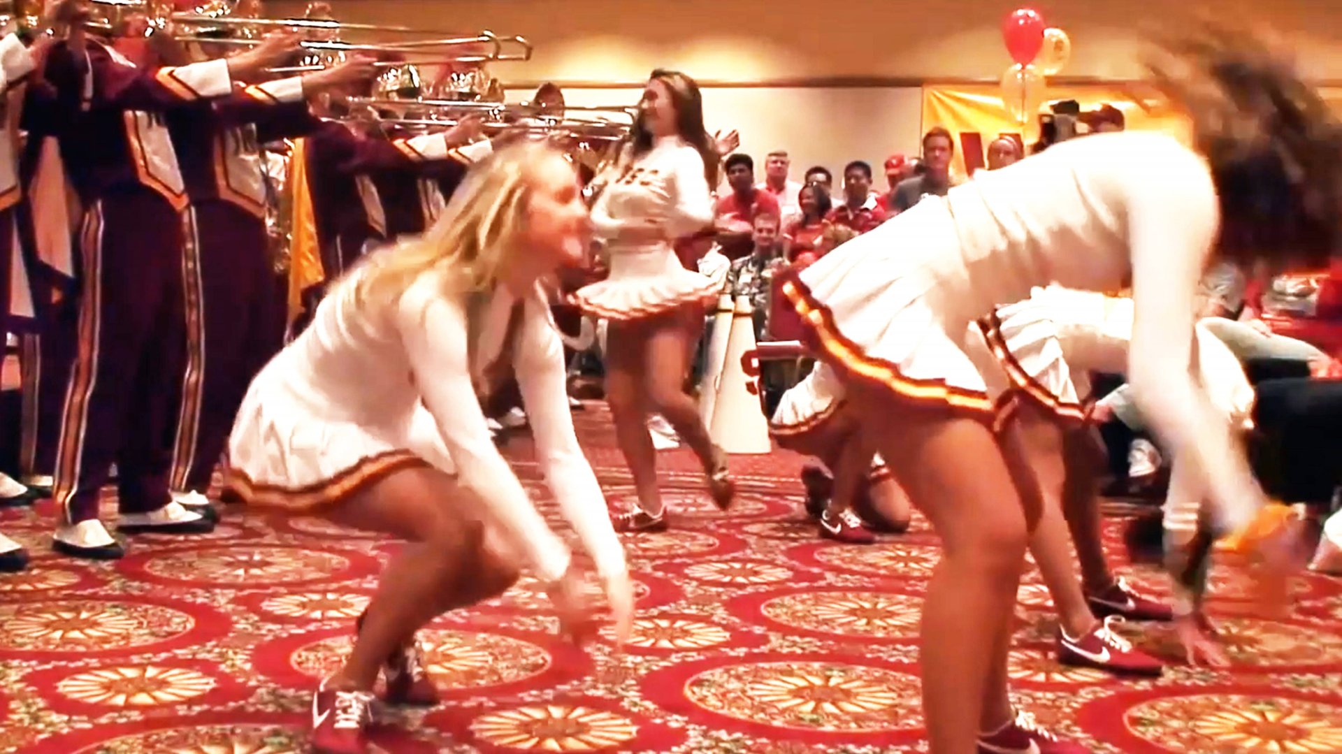USC Song Girls - cheerleaders