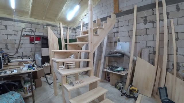 Лестница на заказ в Уфу.