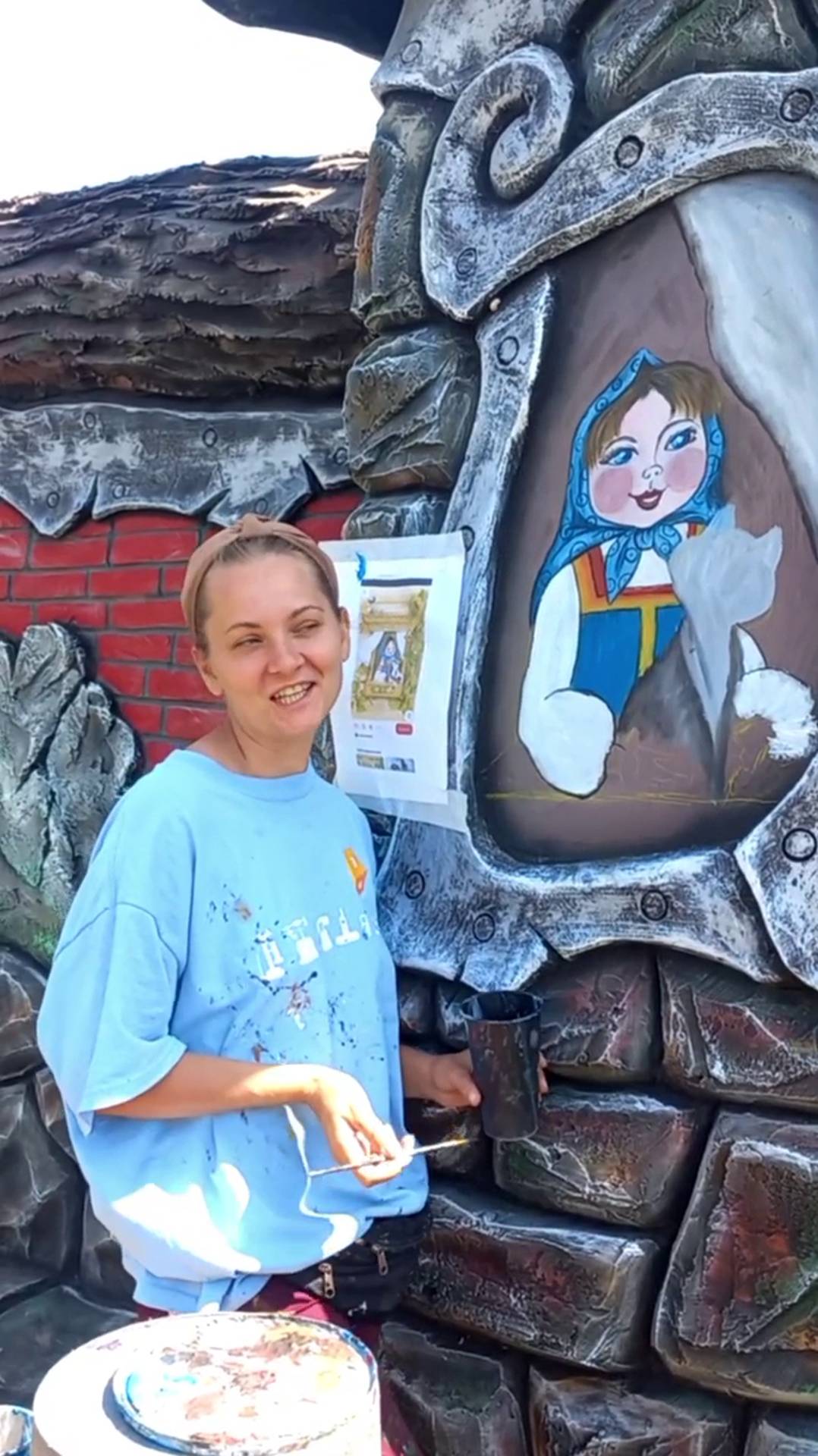 живопись картин  на  заборе  в  парке #сказочнаямастерскаяколесникова #творчество