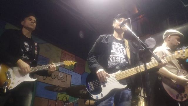 НЕЙРОНЫ - Липовое лето (Imagine Café. 08.12.2024)