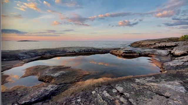 "ИЗ ПОСЛЕДНИХ ЛЕТНИХ ПОЕЗДОК"... (Фото Жанны КОРНЕЕВОЙ (Москва), музыка Джованни МАРРАДИ (Италия))