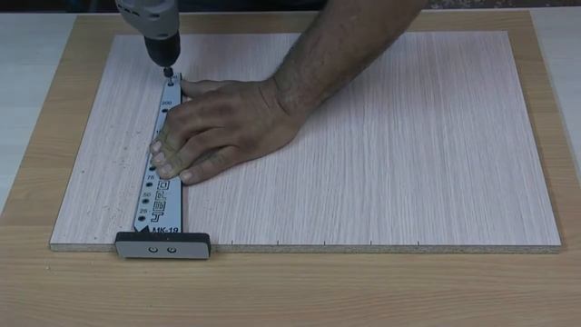 ЧЕРОН - МК 19 - Мебельный кондуктор для полкодержателей и стяжек минификс