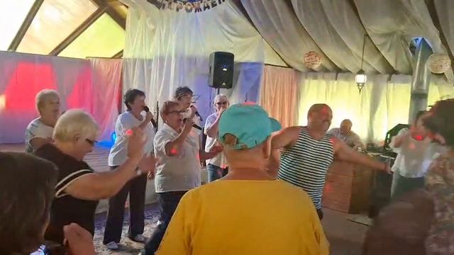 "Танцуй, красивая!" - вокальный ансамбль "Привокзальные узоры". Фестиваль
"Трасса Рига Москва" 2025