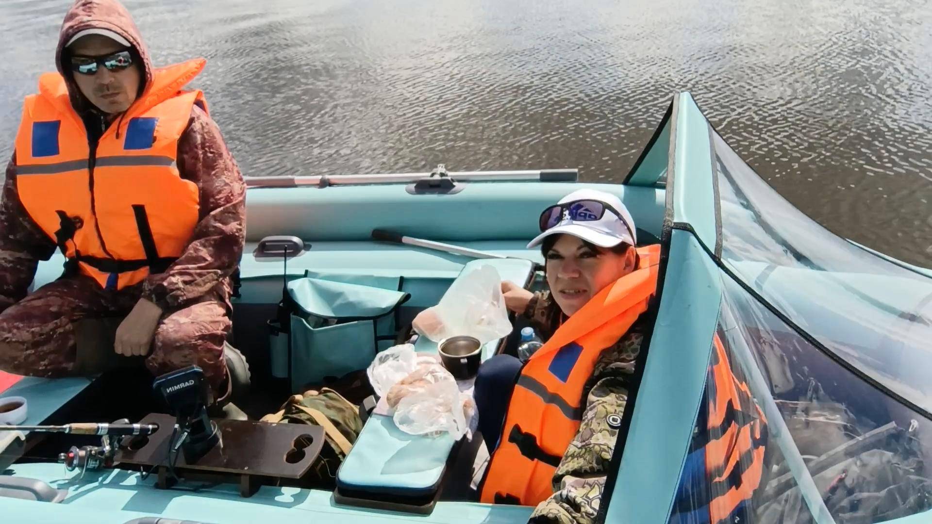 Рыбалка! Волга - Костромской залив. Двое в лодке не считая рыбы)))