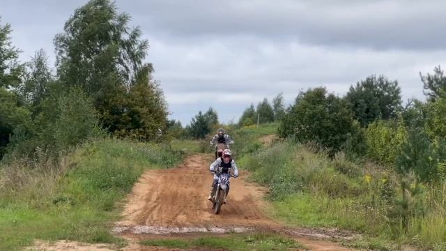 Школа мотокросса ZRT Тренировка прыжков