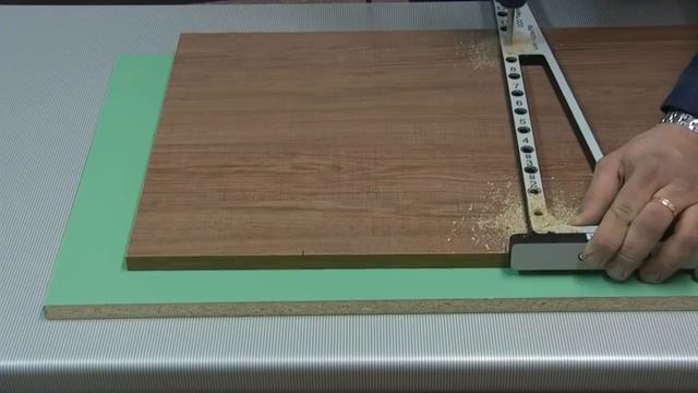 ЧЕРОН - МК 15. Мебельный кондуктор для стяжек евровинтов конфирмат