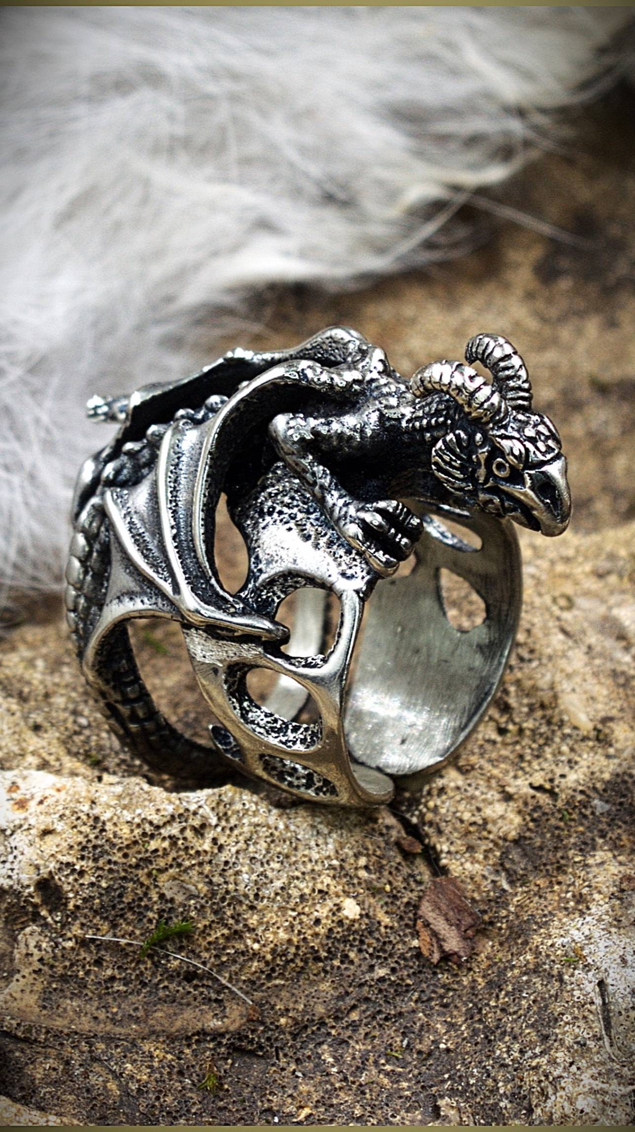 Эксклюзивное кольцо Виверна — властелин вашего стиля! Бренд  JOKER-STUDIO