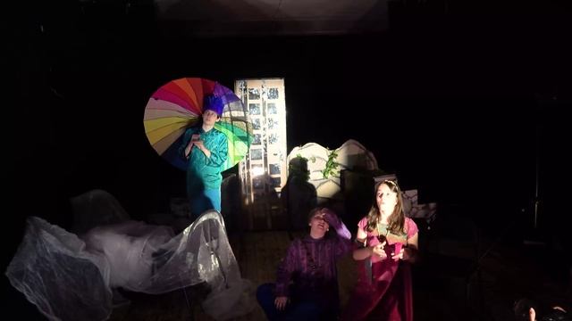 Театральный фестиваль. Спектакль «Золотая клетка».