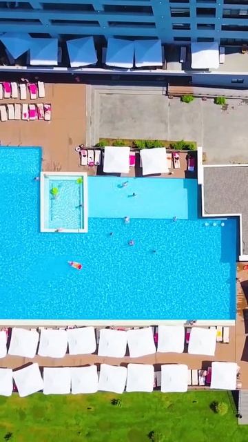 Помогите любимому отелю завоевать награду Russian Traveler 🧳