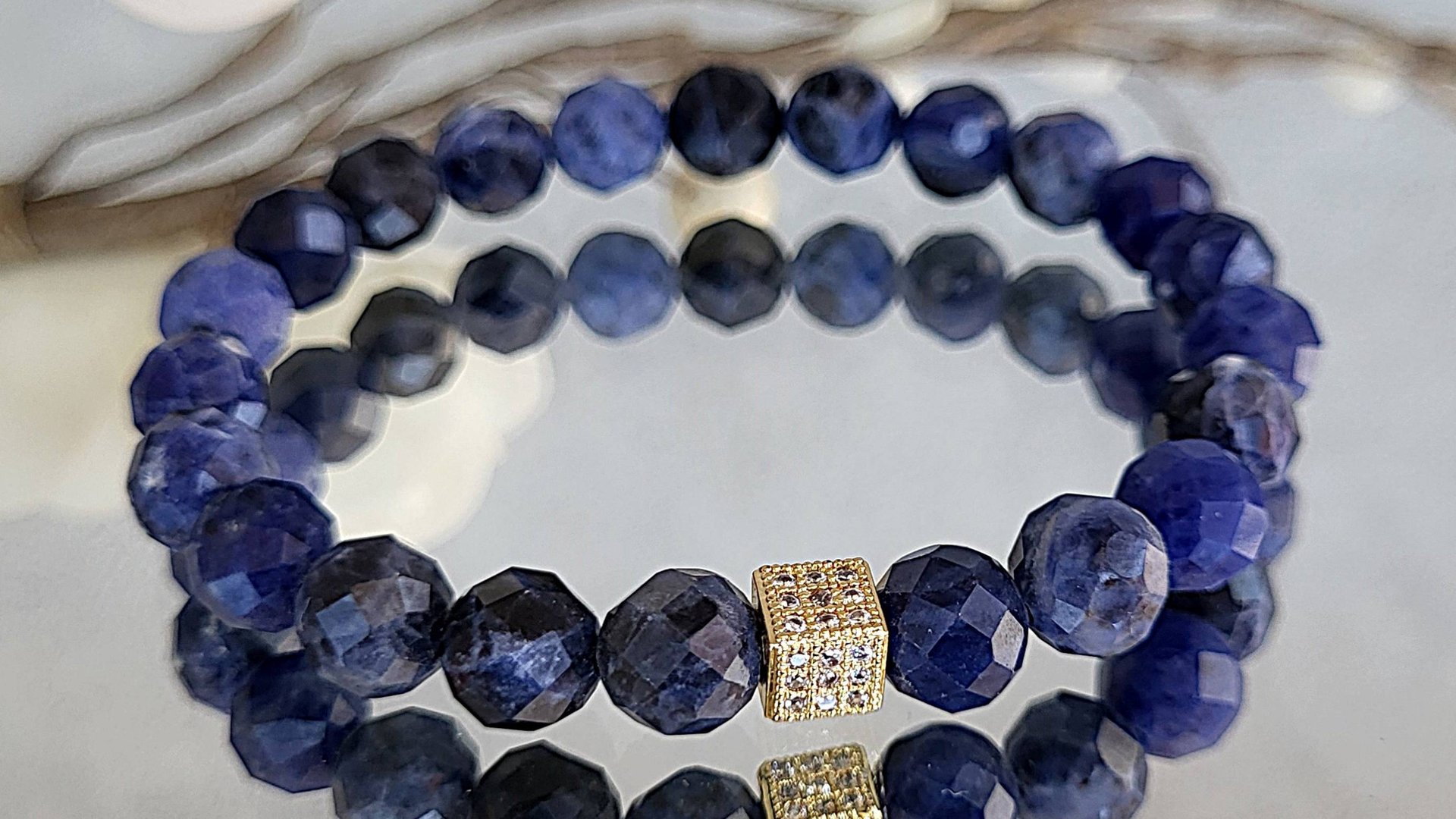 Браслет из содалита