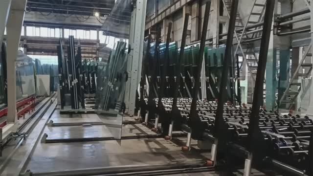 Первый в России Extra Jumbo автоматический склад Movetro на 540 тонн листового стекла 12000x3350 мм