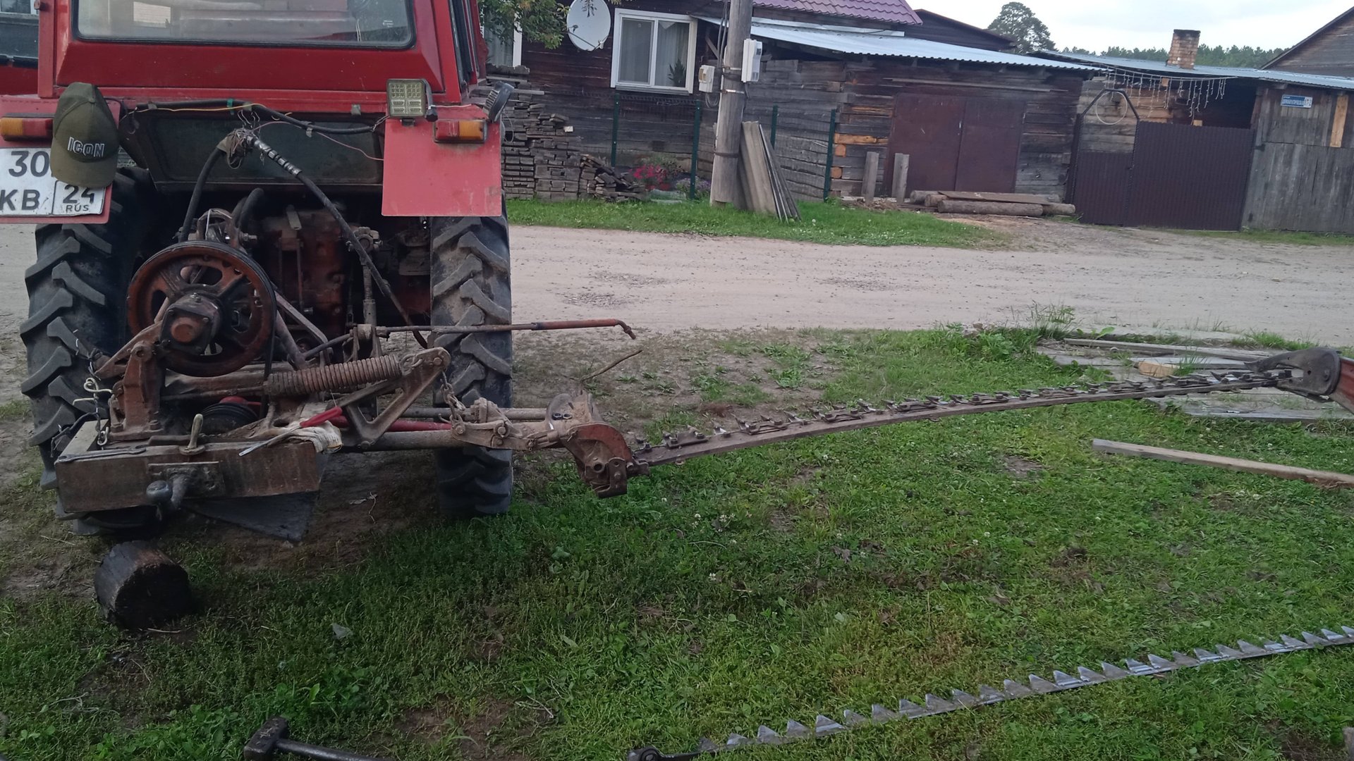 Ремонт сегментно пальцевой косилки КЗНМ 2.1 с сюрпризами.