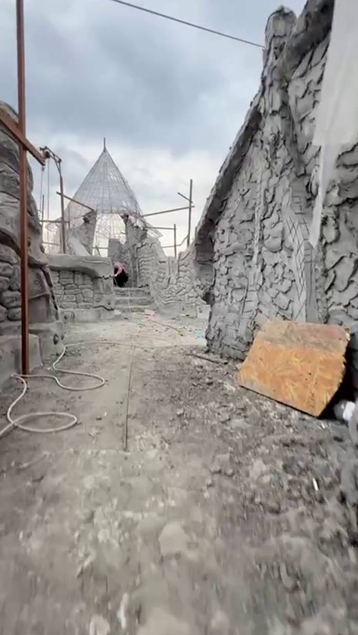 строительство детской  площадки крепость  арт бетон. #сказочнаямастерскаяколесникова #стройка