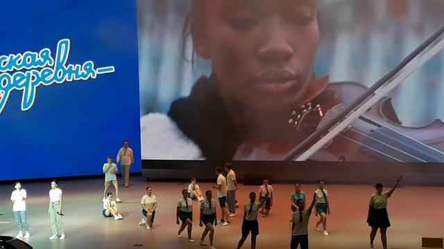 Концерт вожатых в детском лагере "Олимпийская деревня".