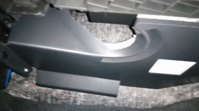 Расположение салонного фильтра Renault Koleos II