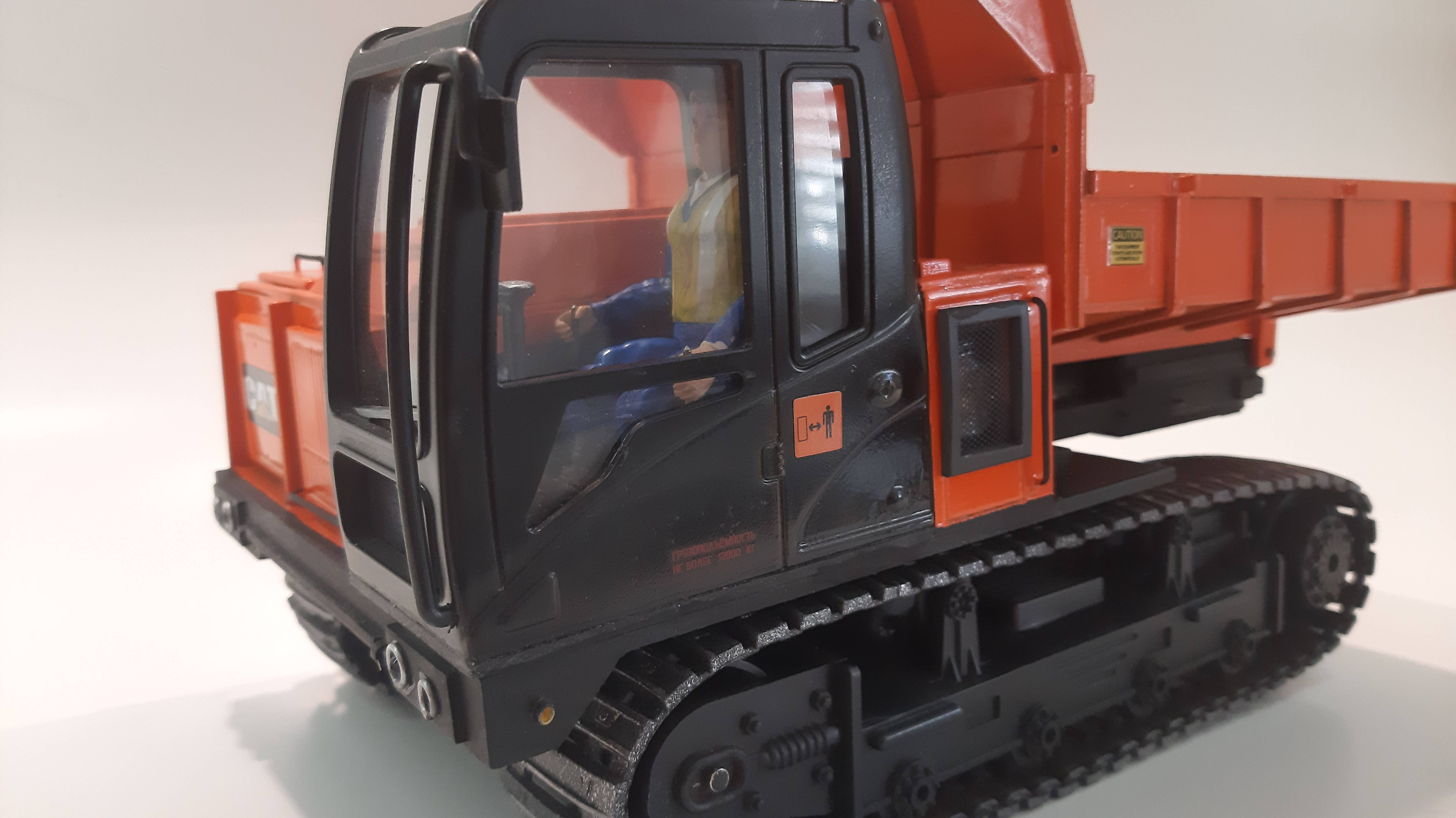 RC модель гусеничного самосвала с поворотной платформой MOROOKA  1:16