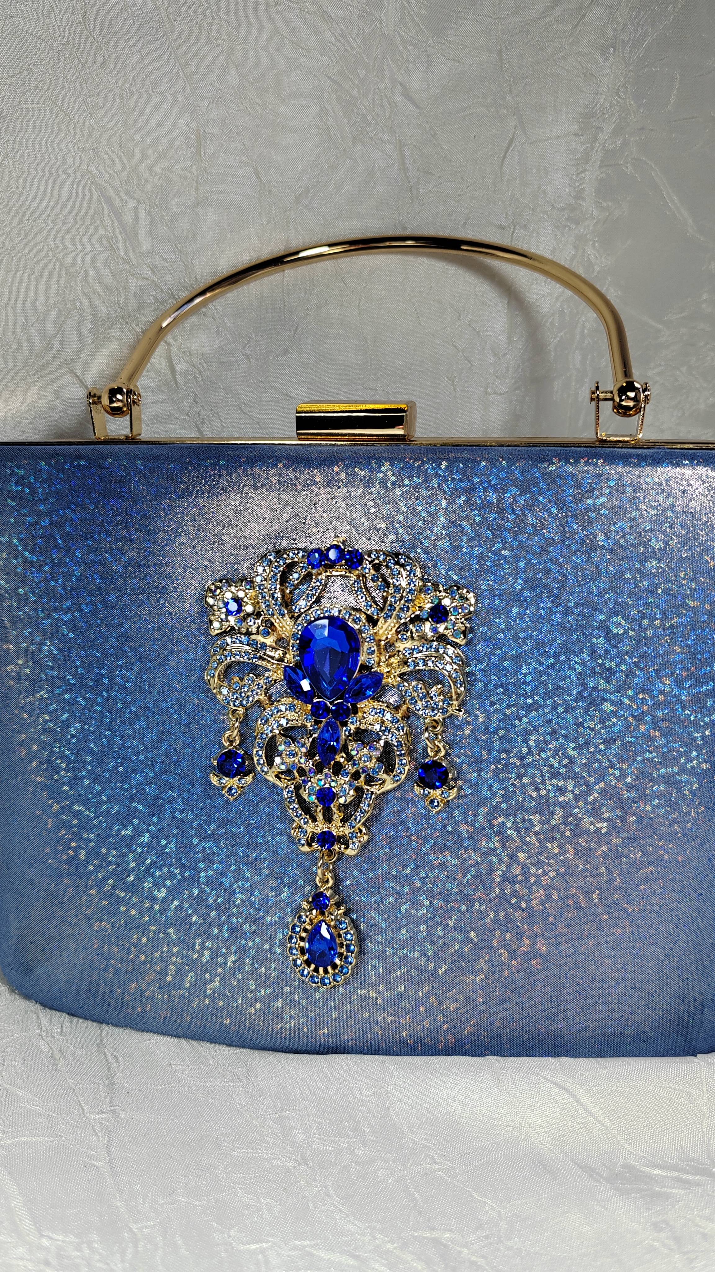 Клатч-бокс женский, вечерний. Изделия из кожи. СКСтиль. Видео обзор: Клатч-бокс, трапеция. Голубой.