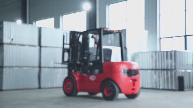 Электрический погрузчик EP EFL 302 / 352