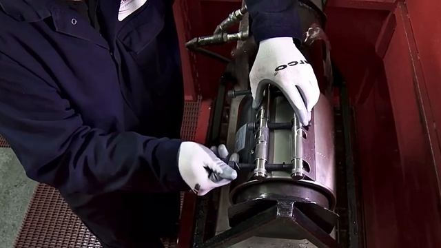 Как ремонтная муфта за 5 минут справляется с протечкой