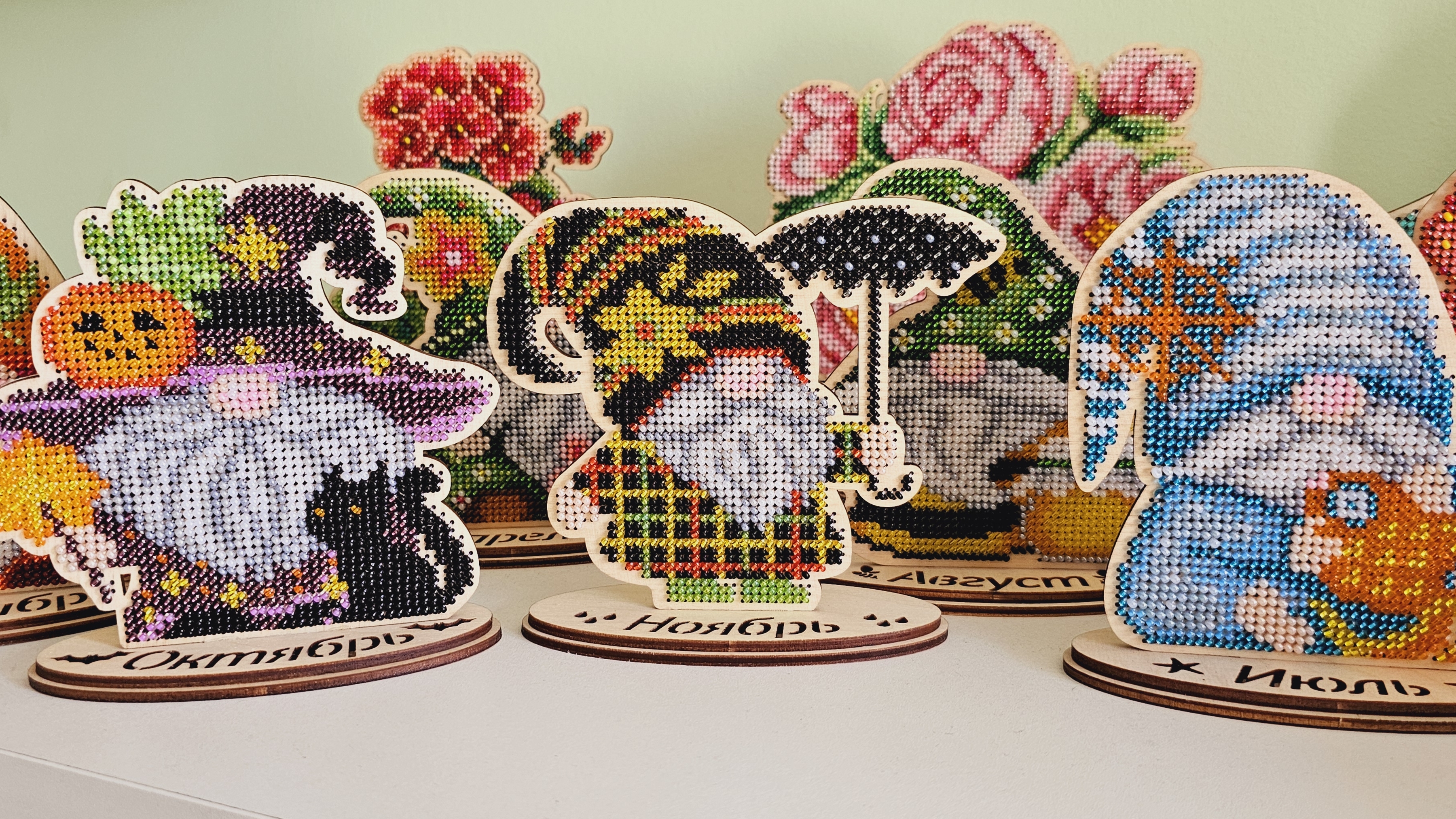 Влог лета 2025: вышивка, раскраски, блокноты и копилки!)