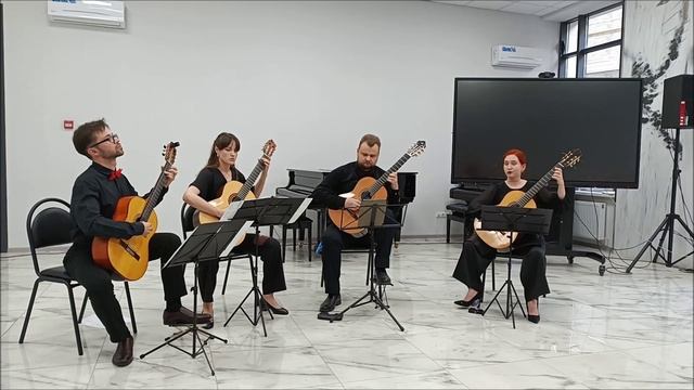 ТАНЕЦ - Александр ВИНИЦКИЙ. Гитарный джазовый квартет "КВАДРАТ".