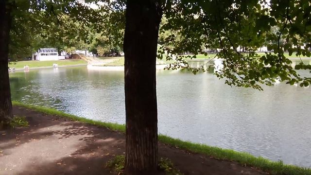 Патриарший пруд на малой Бронной улице. Цикл Старинные пруды России.